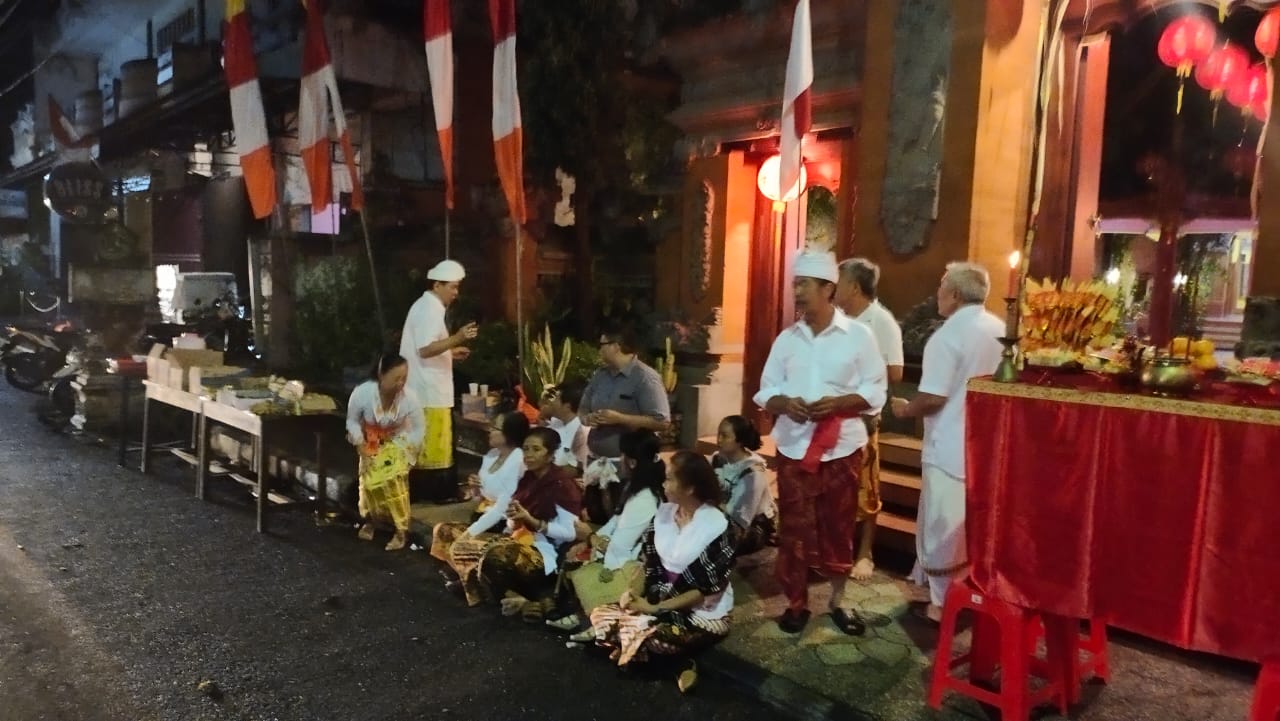 Melasti Karya Pangurip Gumi, Kongco Bio/Vihara Dharma Cattra Buka Posko ...